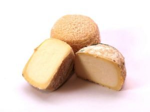 A Savvy Guide to French Cheeses - Talk in French