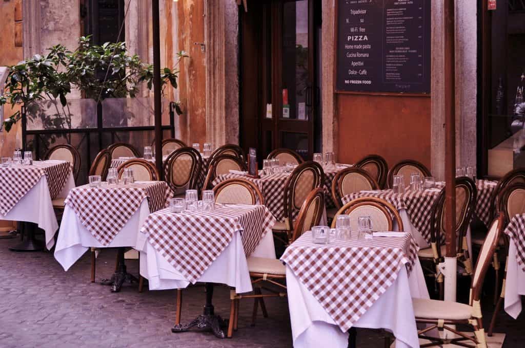 A Guide to the Different Kinds of Dining Establishments in France.